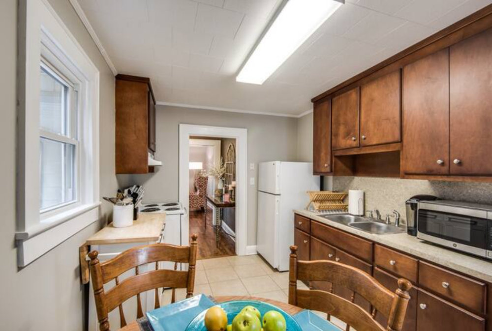 Southern Charm Cottage - Flying Squirrel Cottages
